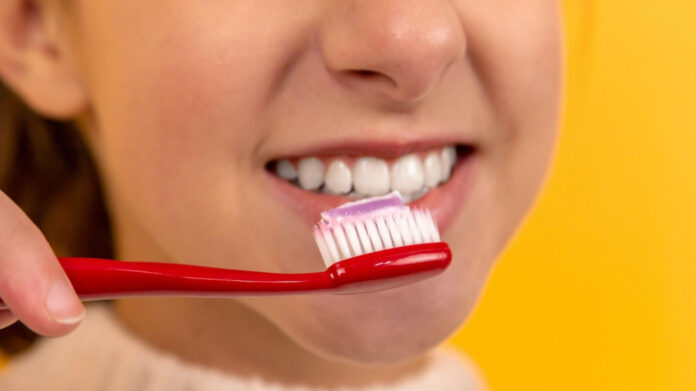 Understanding the Color Code on Toothpaste Tubes - Animascorp